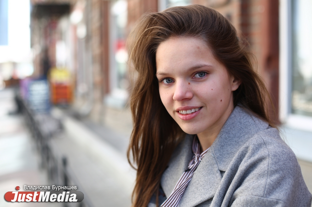 Юлия Васюнина: студентка: «Весна – это время надеть модное платье и шпильки, чтобы почувствовать ...